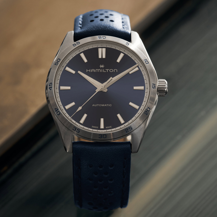 Hamilton Jazzmaster Performer Auto (34 mm) - H36115640 - Helen Kirchhofer