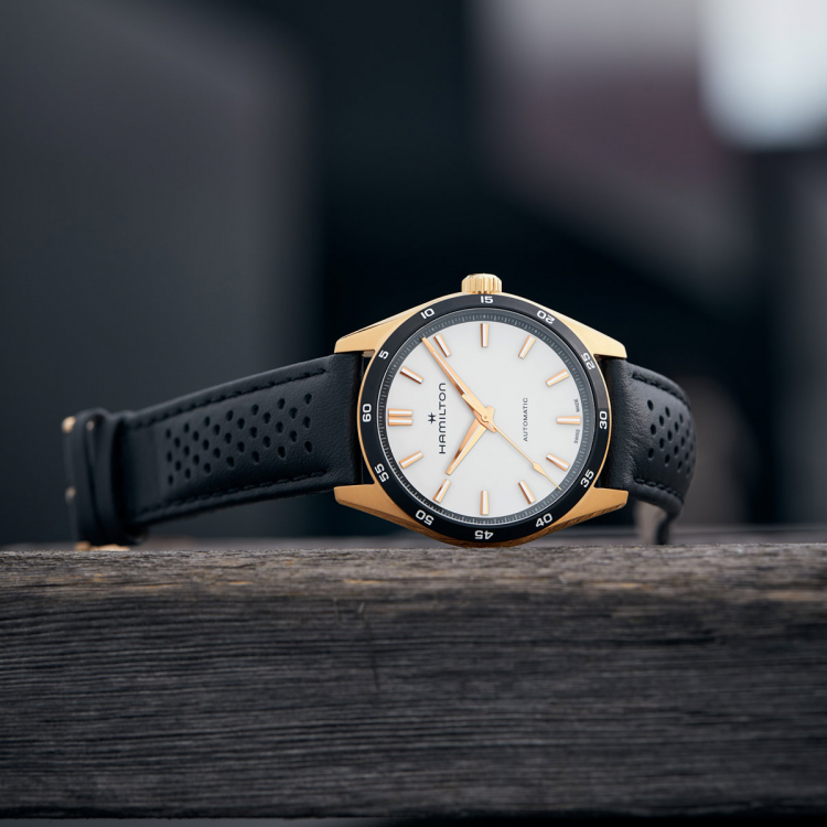 Hamilton Jazzmaster Performer Auto (38 mm) - H36225770 - Helen Kirchhofer