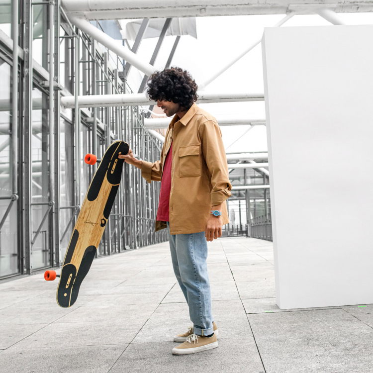 Swatch Eiffel Tower By Robert Delaunay The Watch - GZ357 - Helen Kirchhofer